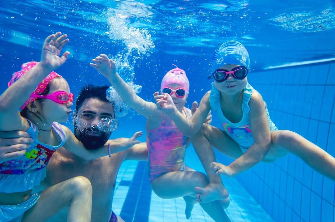 Academia de Înot Dinamo - Pentru Copii Echilibrați și Fericiți!